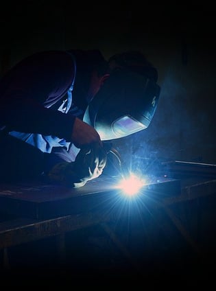 Fixed vs. Pinned Connection in Modular Metal Framing Systems